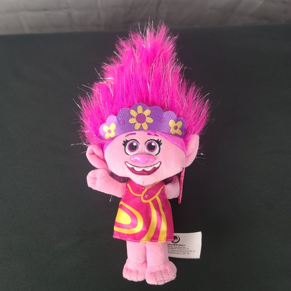Dreamworks | Toys | Dreamworks Trollstopia Plush Pop Medley Poppy ...